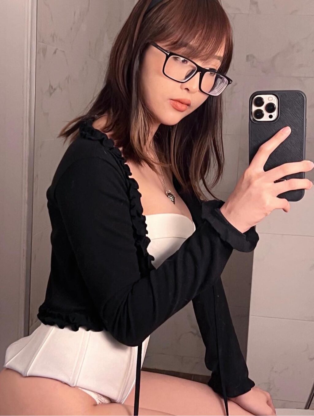 Deerlong สาวสวยคนดัง ผู้ทำ Onlyfans เบอร์ 1 ของเมืองไทย !! 18+