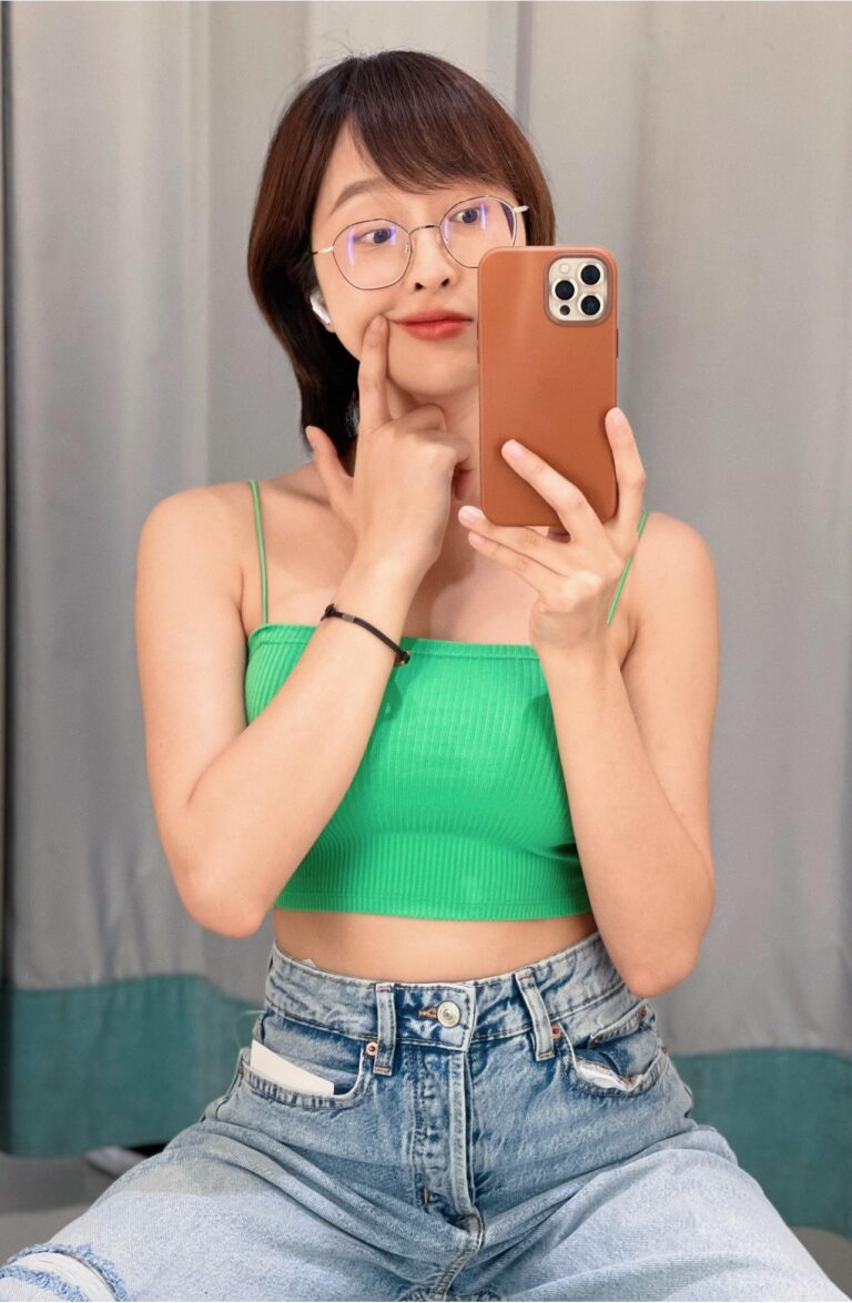 Deerlong สาวสวยคนดัง ผู้ทำ Onlyfans เบอร์ 1 ของเมืองไทย !! 18+